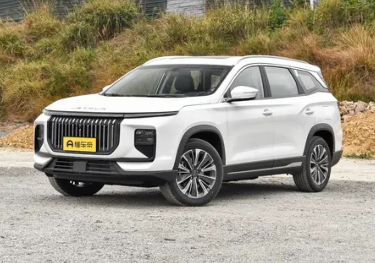 Jetour X90 C DM Launch of Plug in Hybrid Model